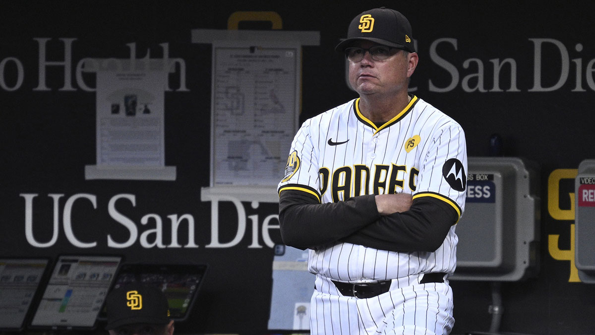 Padres fans demand Mike Shildt’s job after Game 1 loss to Cubs