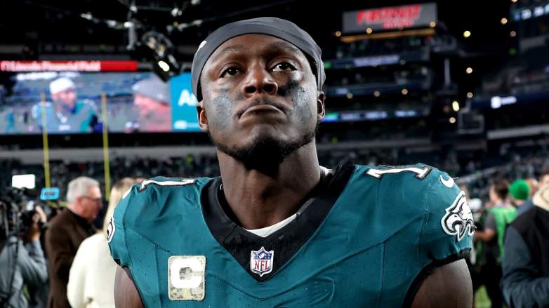 Trade Idea Lands Patriots Three-Time All-Pro Wide Receiver
