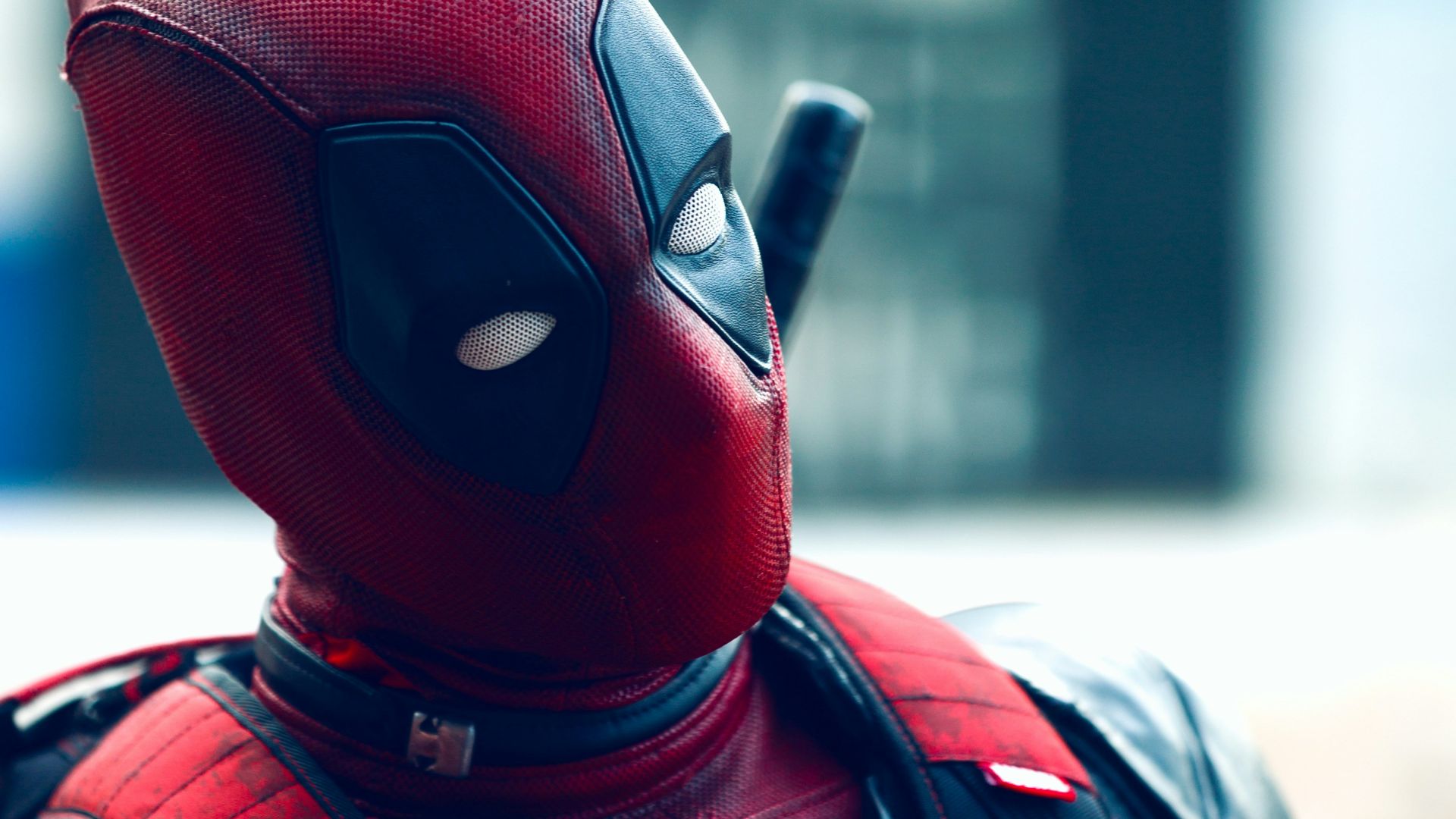 10 Funniest Superheroes & 10 Hilarious Villains