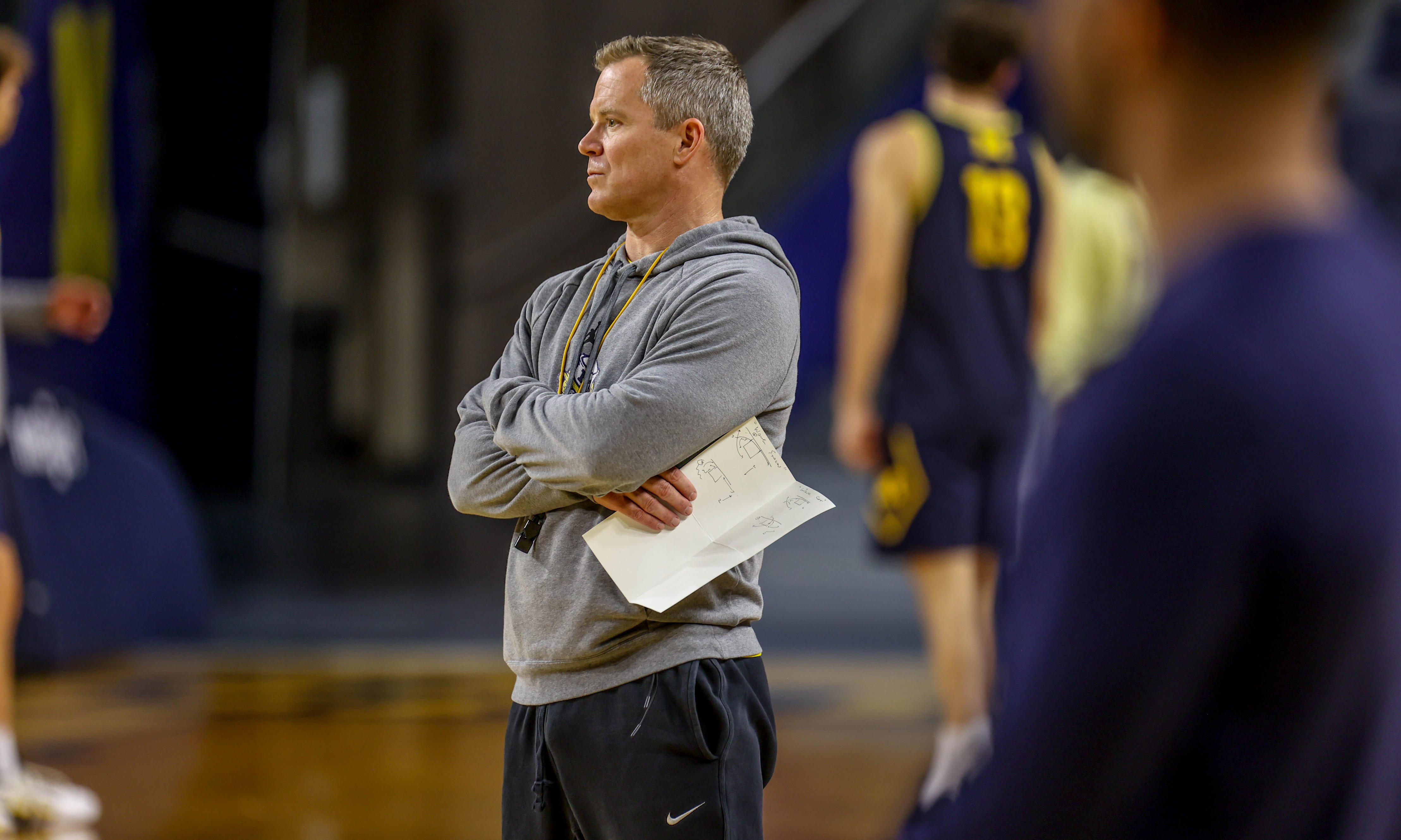 Dusty May and staff embrace Michigan basketball’s top-10 hype ahead of ...