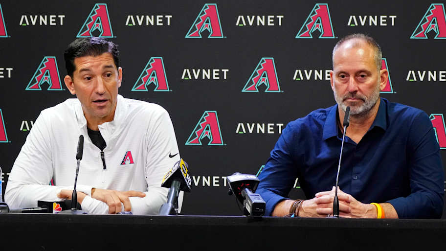 D-backs GM Mike Hazen Bluntly Addresses Keeping Torey Lovullo