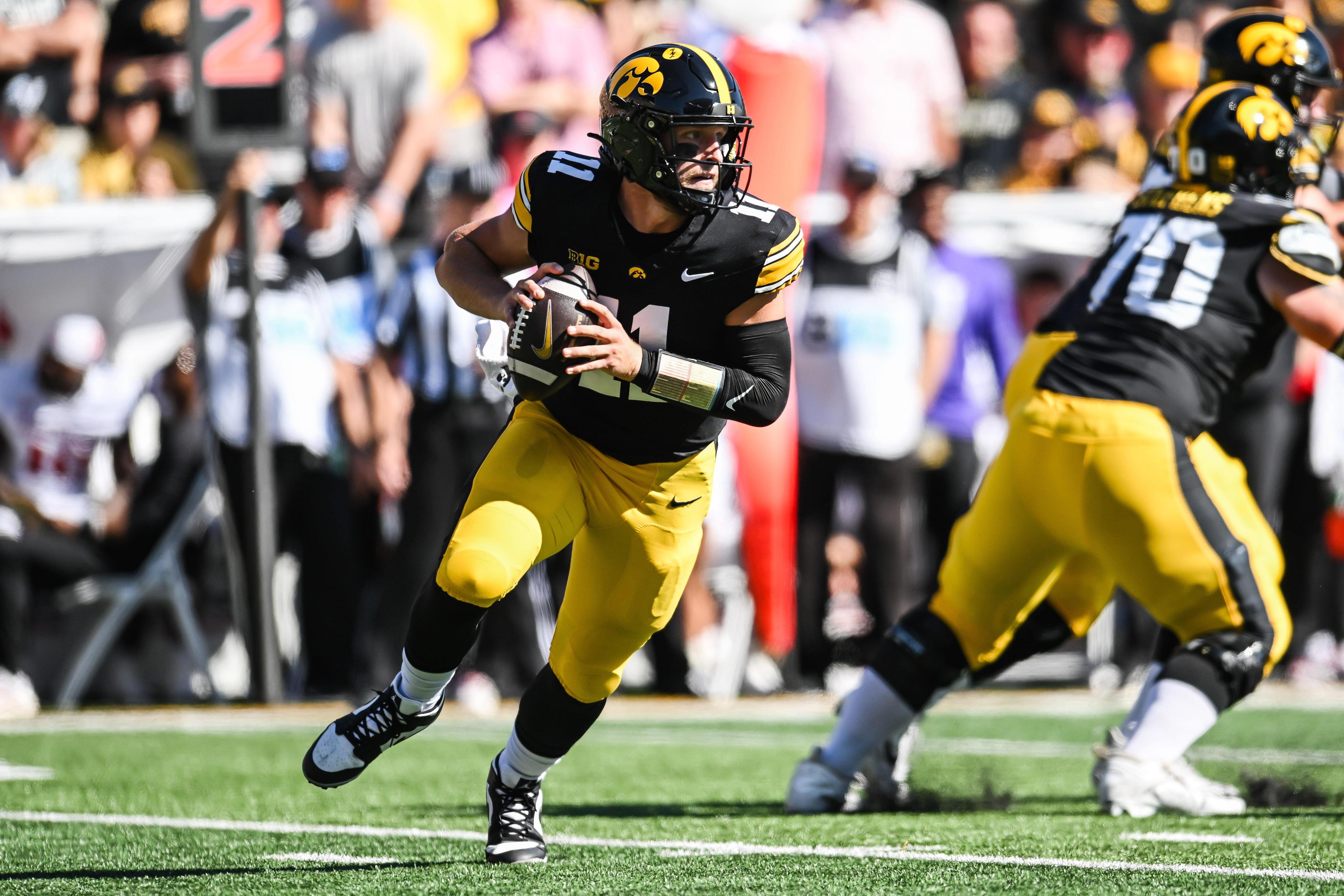 Iowa football OC provides injury update on QB Mark Gronowski