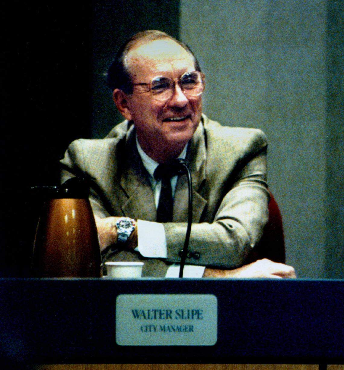 Sacramento's new city manager follows 17 other people to hold role ...