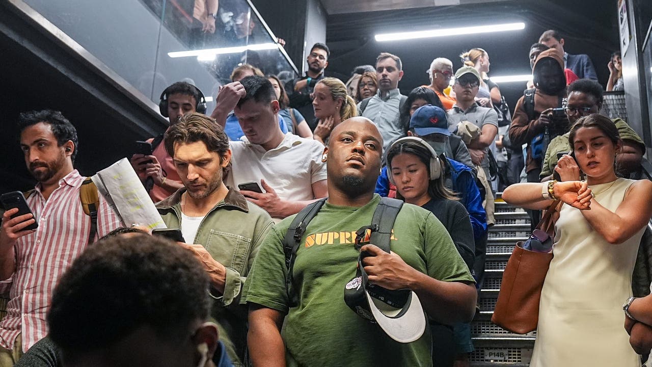 MTA approves price hike for subway tickets, LIRR and Metro-North fares