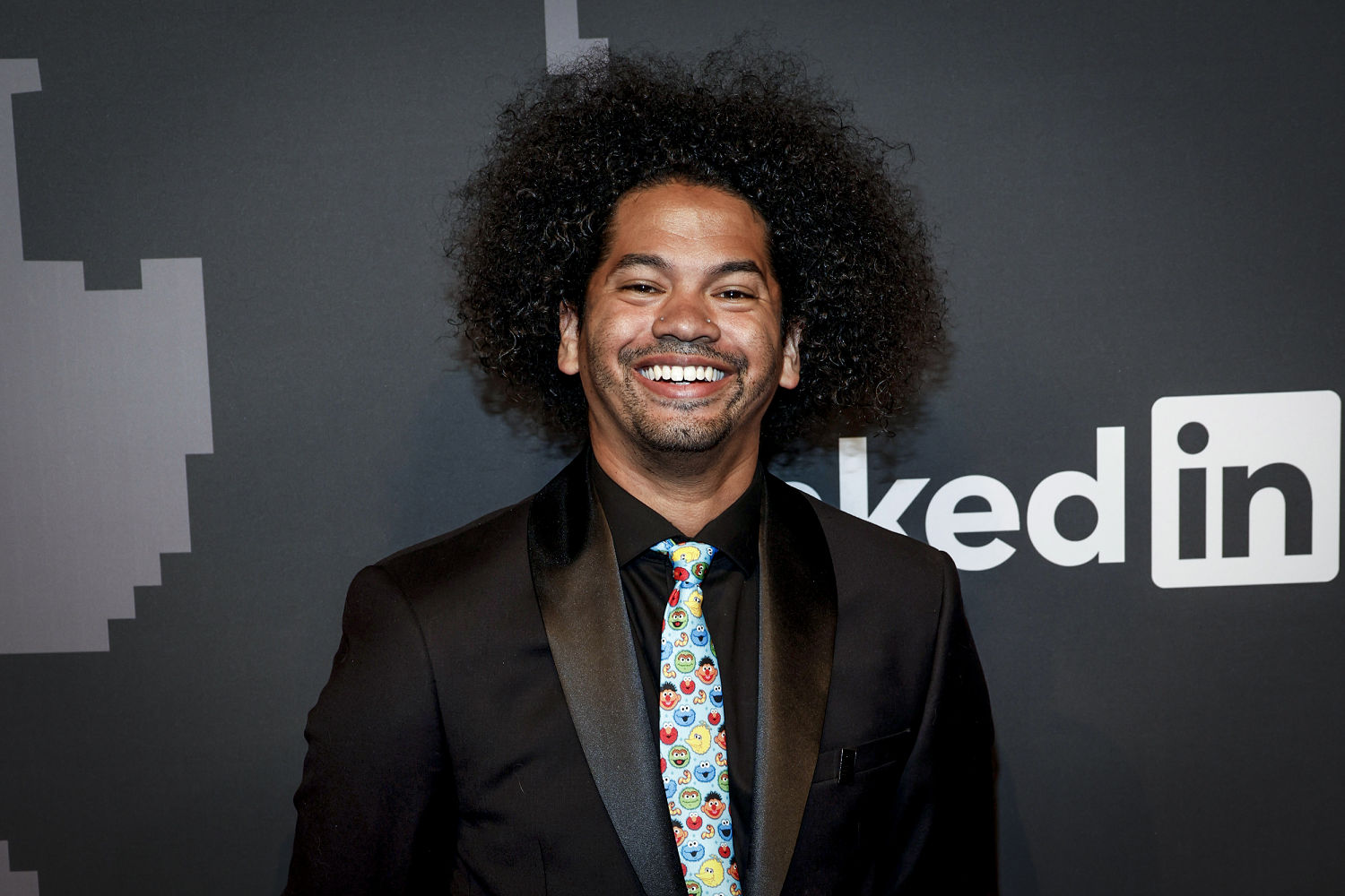 ‘Reading Rainbow’ to return, with viral librarian Mychal Threets as its ...