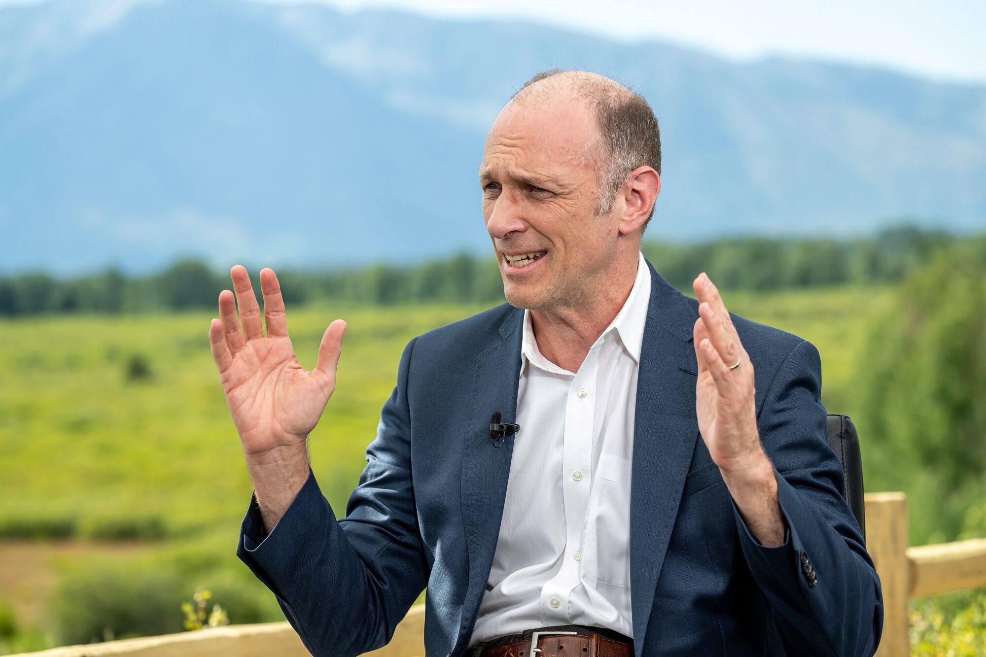 Fed’s Goolsbee Says New Tariffs Renewing Business Uncertainty