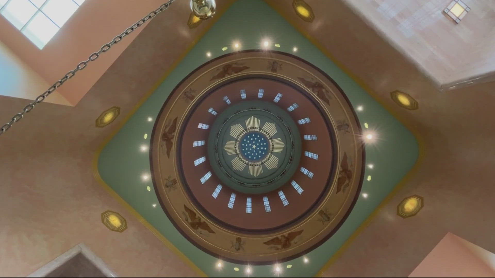 Oregon state capitol rotunda reopens after almost 8 years