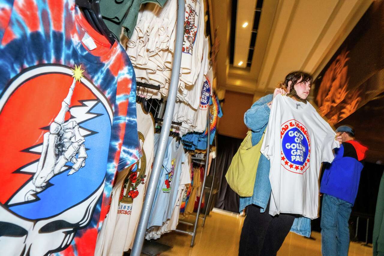 Grateful Red and Stealie Blue are here - the Grateful Dead's colors go ...
