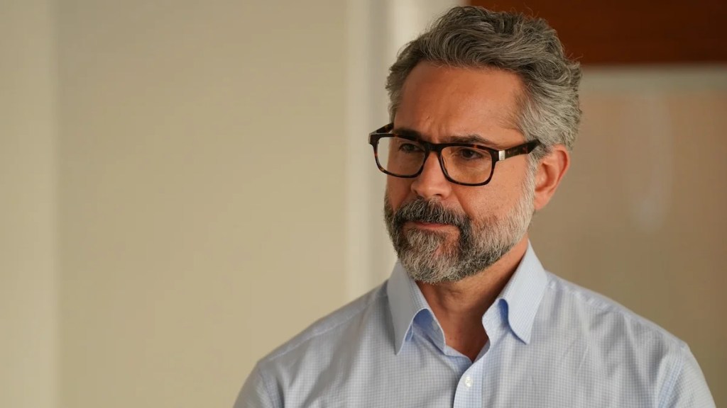 'Doc' Star Molly Parker Breaks Down Felicity Huffman's 'Fascinating ...