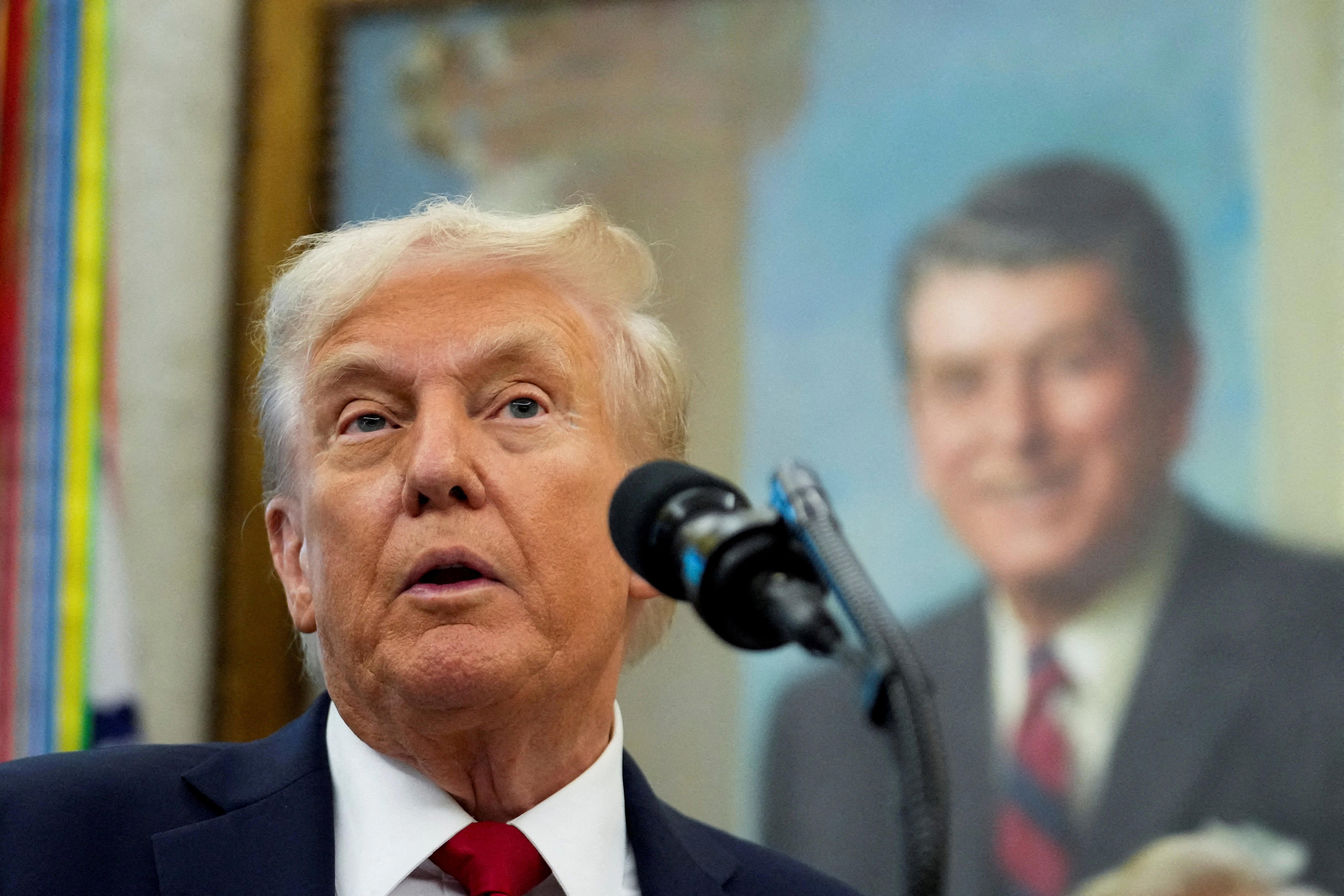 What's Trump's approval rating? See what recent polls say