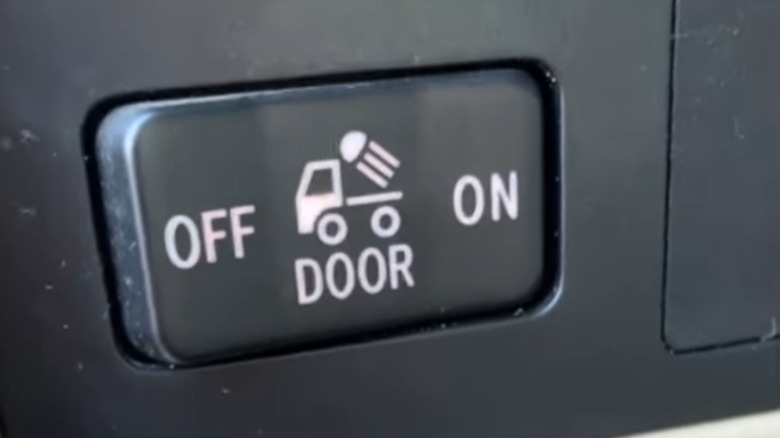 The Internet Calls This Truck Button The 'Jellyfish Launcher' (Here's ...