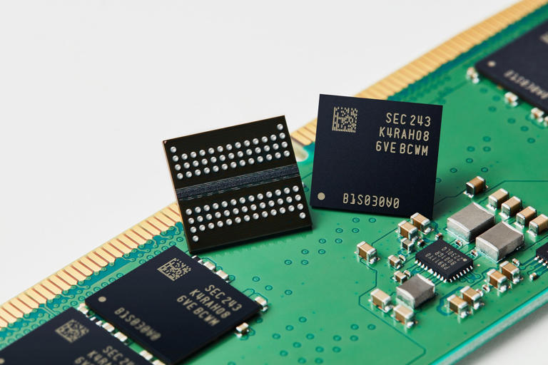 DRAM Prices Reach 6-Year High, Quadrupling in Six Months