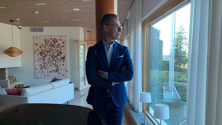 Giant Northern California corn maze lets visitors enjoy getting lost