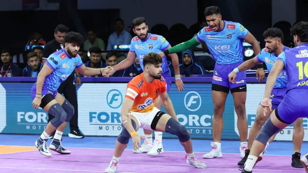 Puneri Paltan Triumph Over Bengal Warriorz in Thrilling PKL 2025 Match