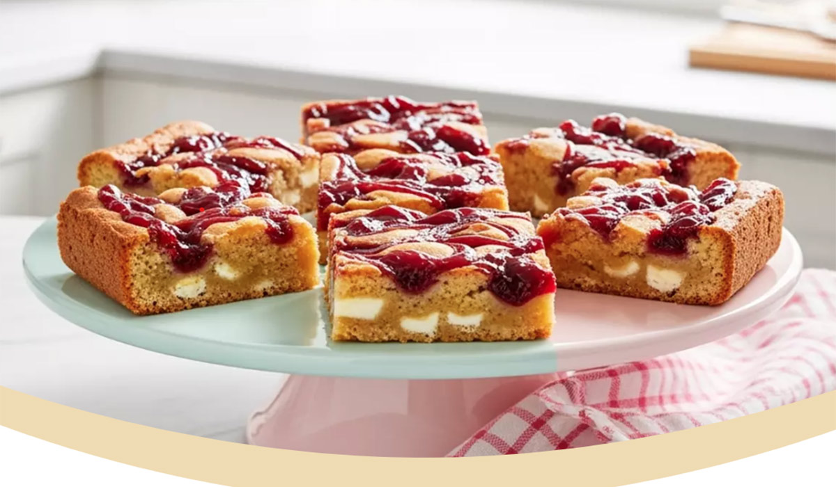 Bake it Pink: Recipe for Cherry Bakewell Blondies