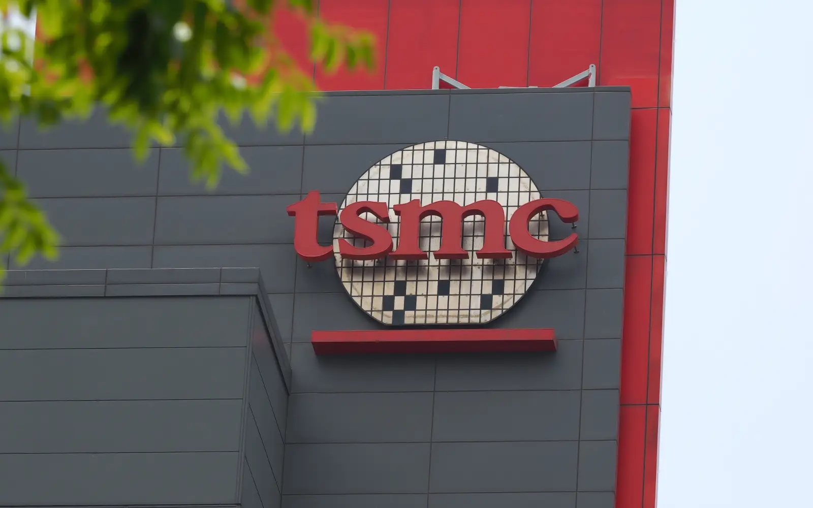 Taiwan’s TSMC logs net profit jump on AI boom