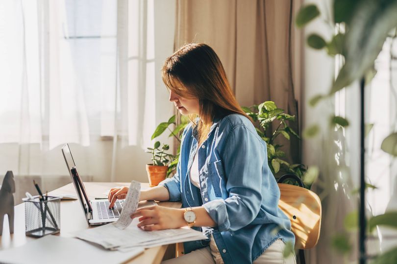 Seven energy switching tips to keep bills low and beat the new price cap