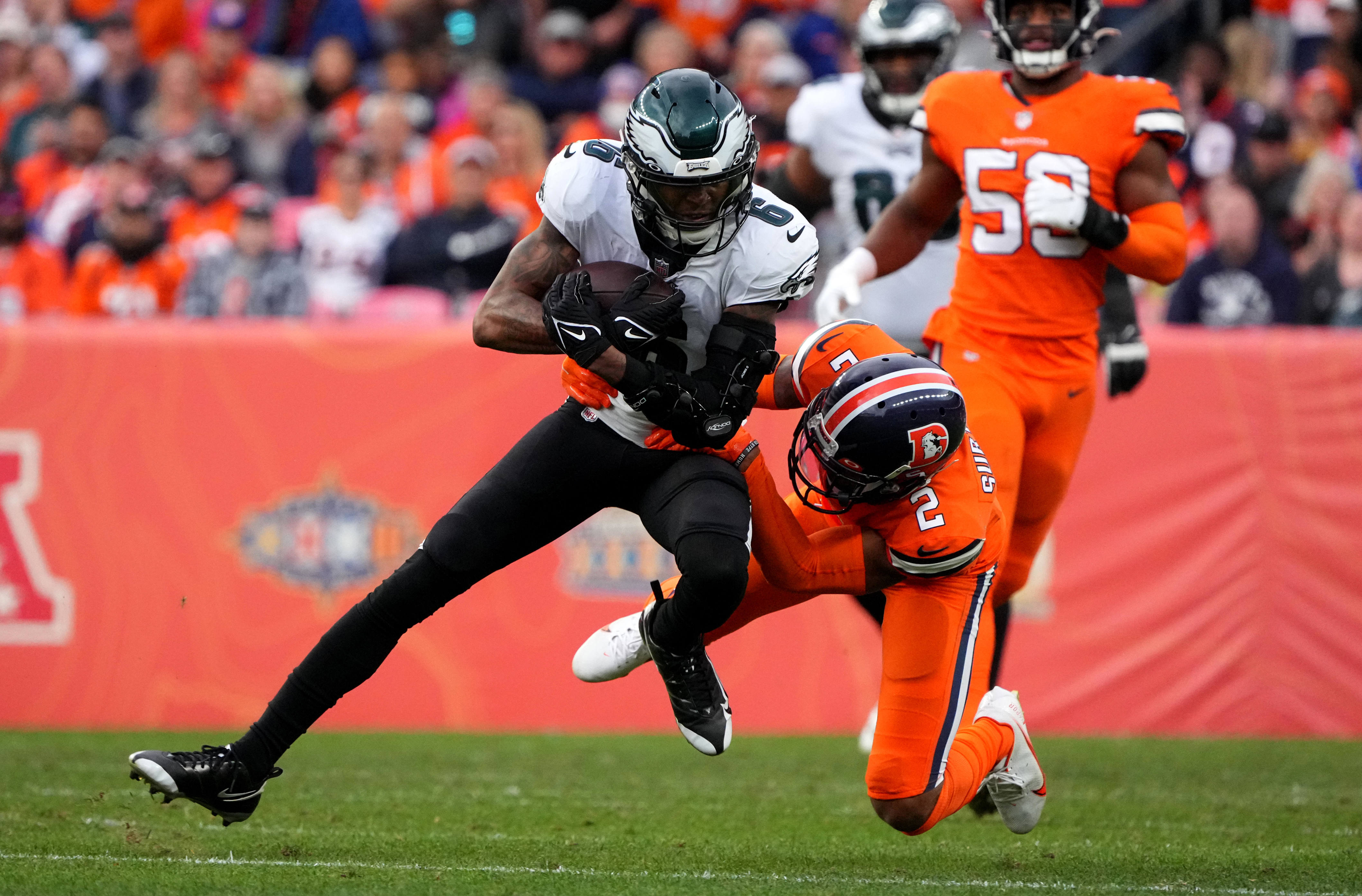 Eagles open as more than standard home favorites against Broncos in Week 5