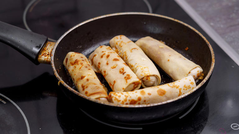The 1970s Crepe Restaurant You Likely Went To At The Mall