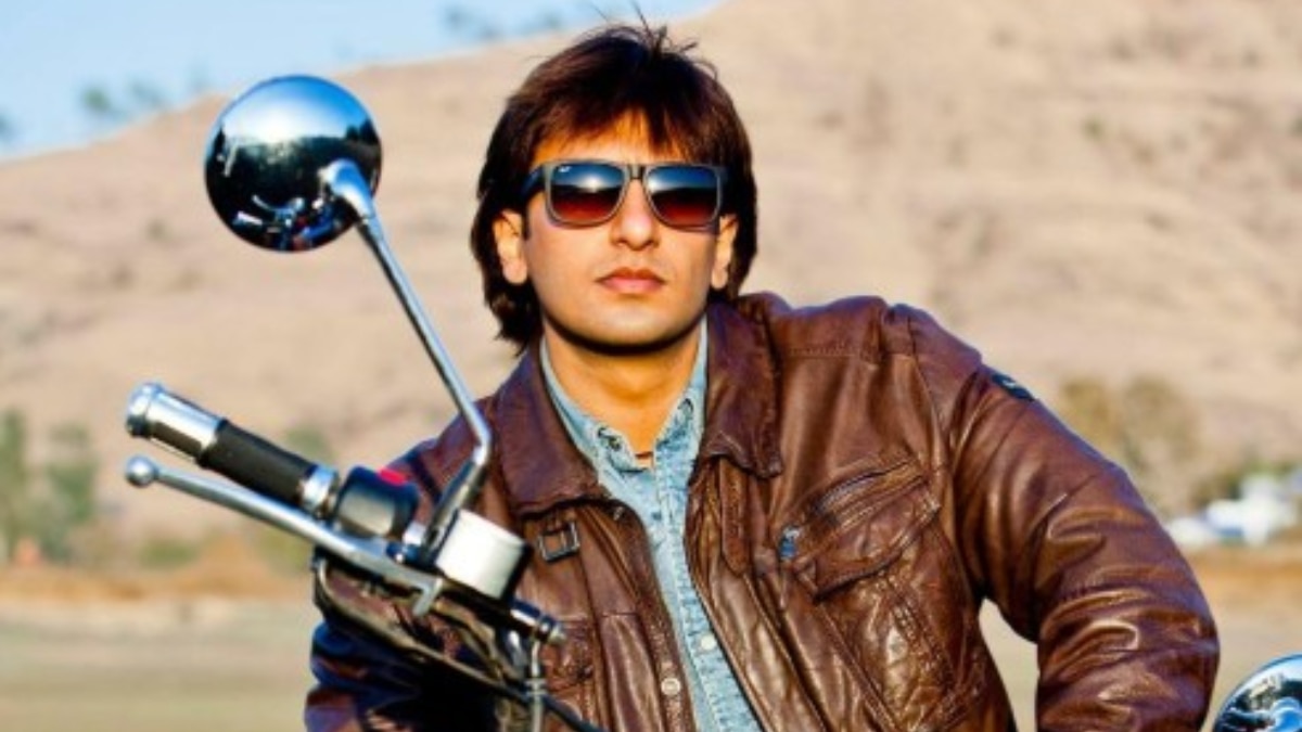 Ranveer Singh’s 3 Vanity Vans Exposed Amid Bollywood’s Entourage Cost ...