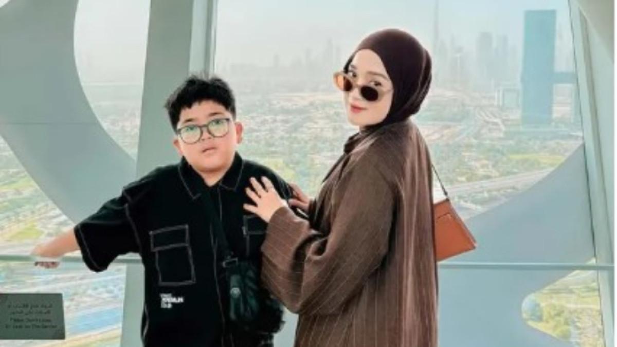 Apa Kabar Ririe Fairuz di Tengah Rumor Nissa Sabyan Berbadan Dua ...