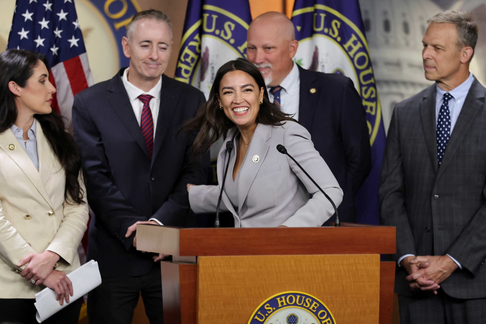 'My office is open!' AOC dares Republicans to pay her a visit as they ...