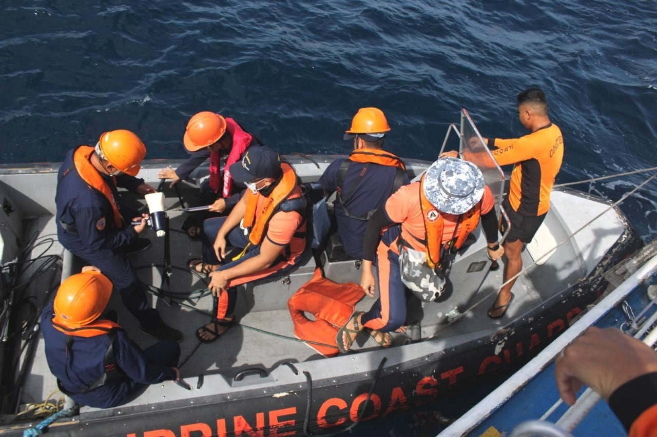 PCG puts 525 personnel in Eastern Visayas before Typhoon Tino’s landfall