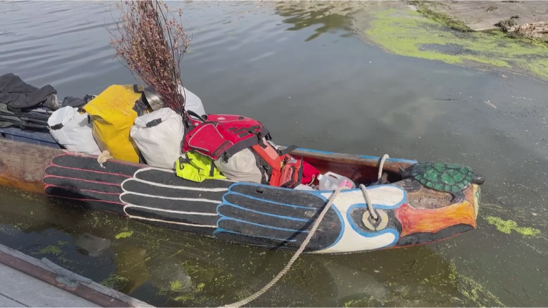 Flying Eagle canoe makes stop in Cordova, attempts world record