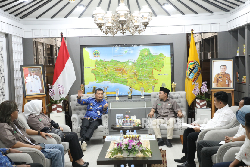 Gubernur Ahmad Luthfi Minta Organisasi Tani Ikut Atasi Kemiskinan