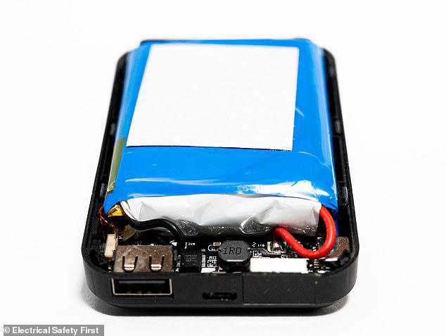 Travel expert reveals the signs that your power bank could be unsafe as ...