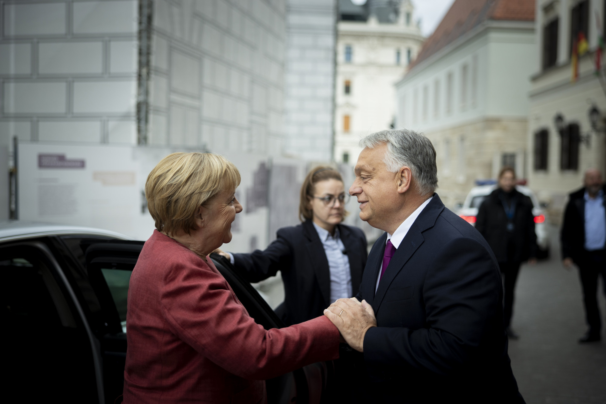Angela Merkelt fogadta a Karmelitában Orbán Viktor