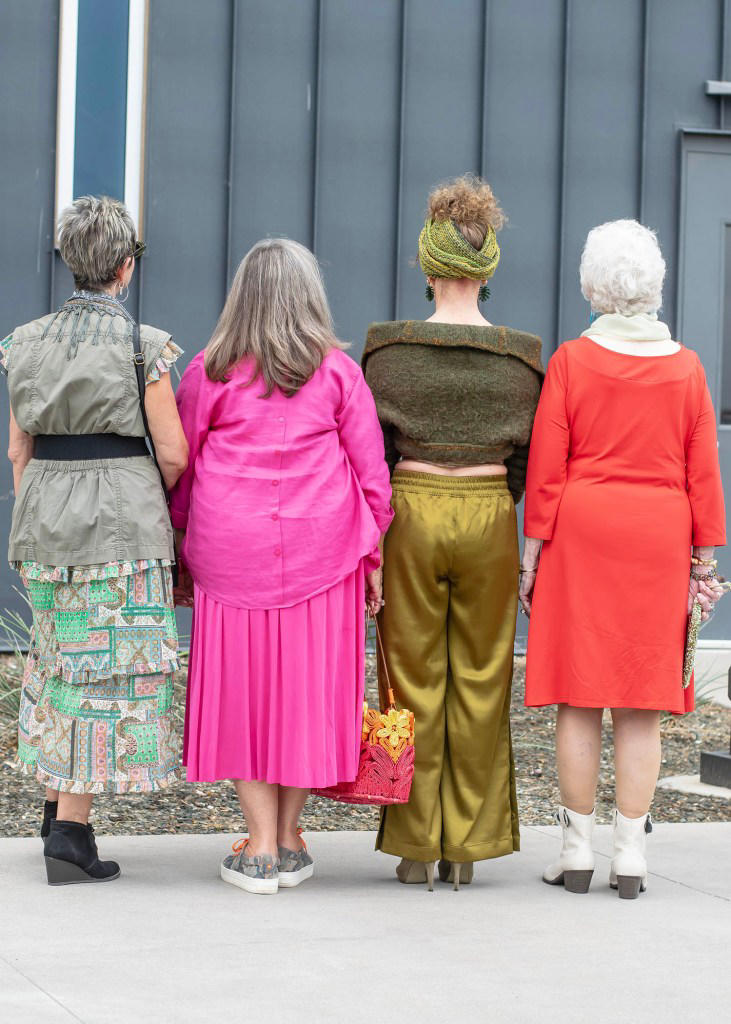 How to avoid looking old-fashioned in matchy matchy outfits