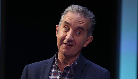 Nigel Latta dead: TV legend dies from cancer as heartbreaking final ...