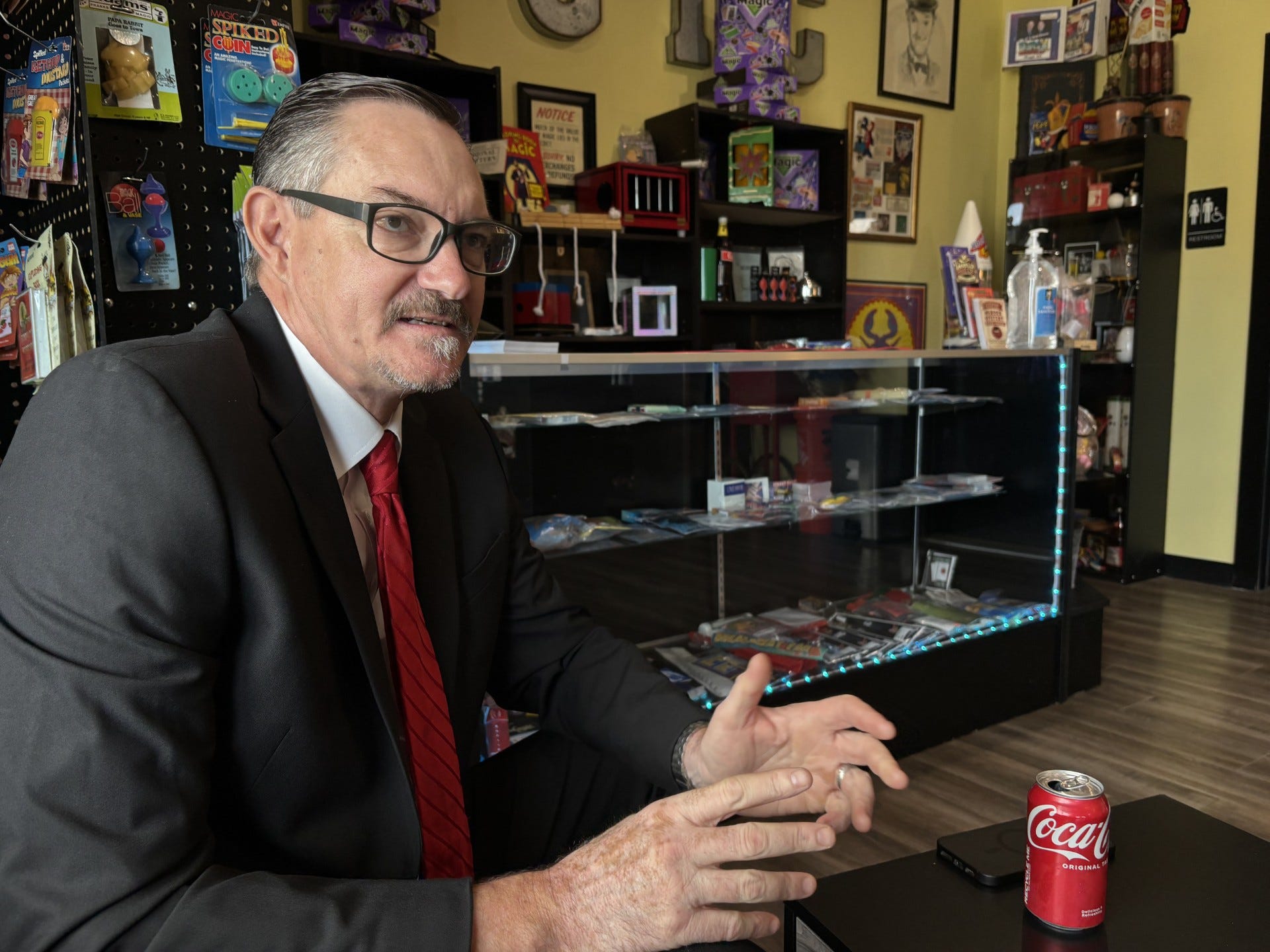 Magician opens Amarillo Magic Co. to amaze audiences, encourage reading