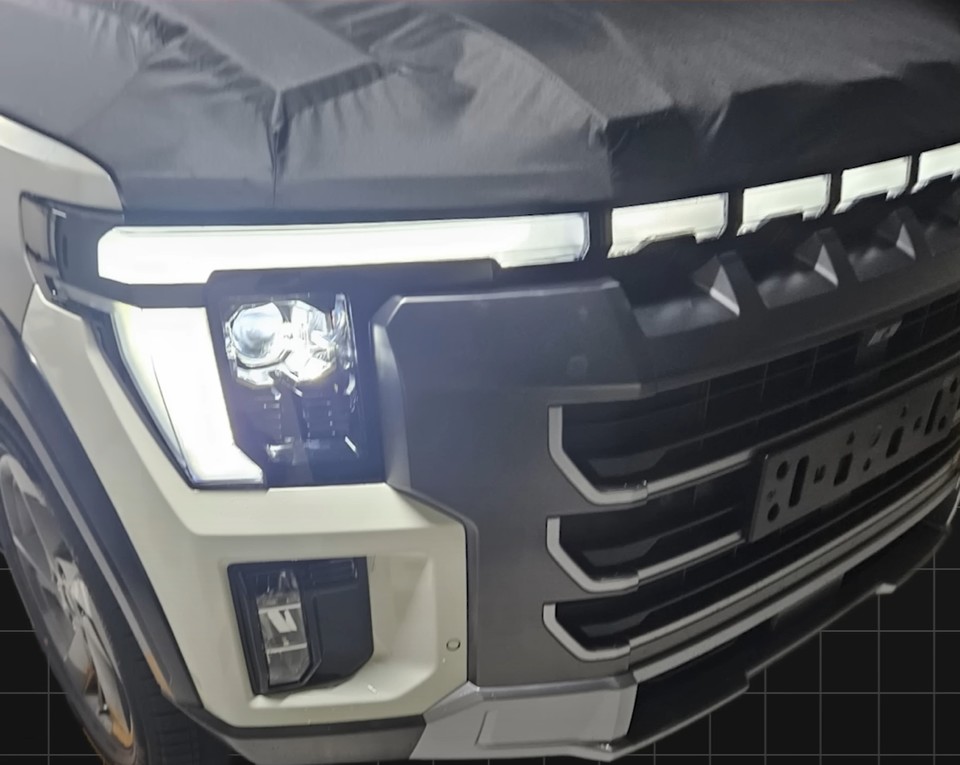 You Don't Need A V8. This F-150 'Mini-Me' Proves 'Small Truck' Is The ...