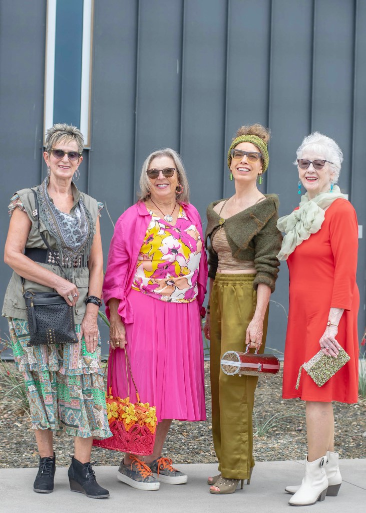 How to avoid looking old-fashioned in matchy matchy outfits