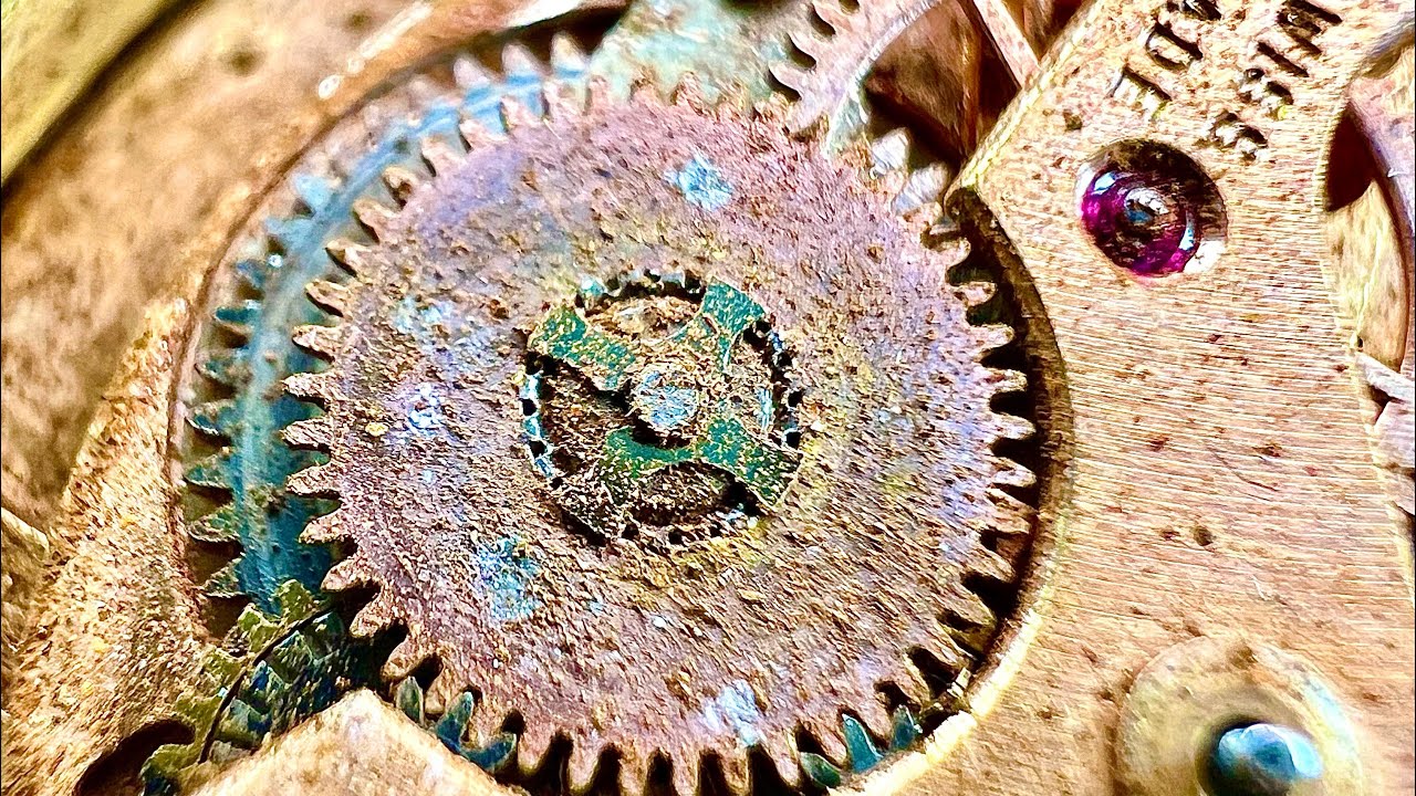 Restoring a Rusted Tudor by Rolex | 390 Full Restoration