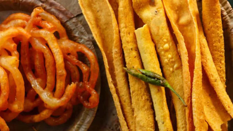 Dussehra 2025: The Story Of Fafda-Jalebi & Chandravilas