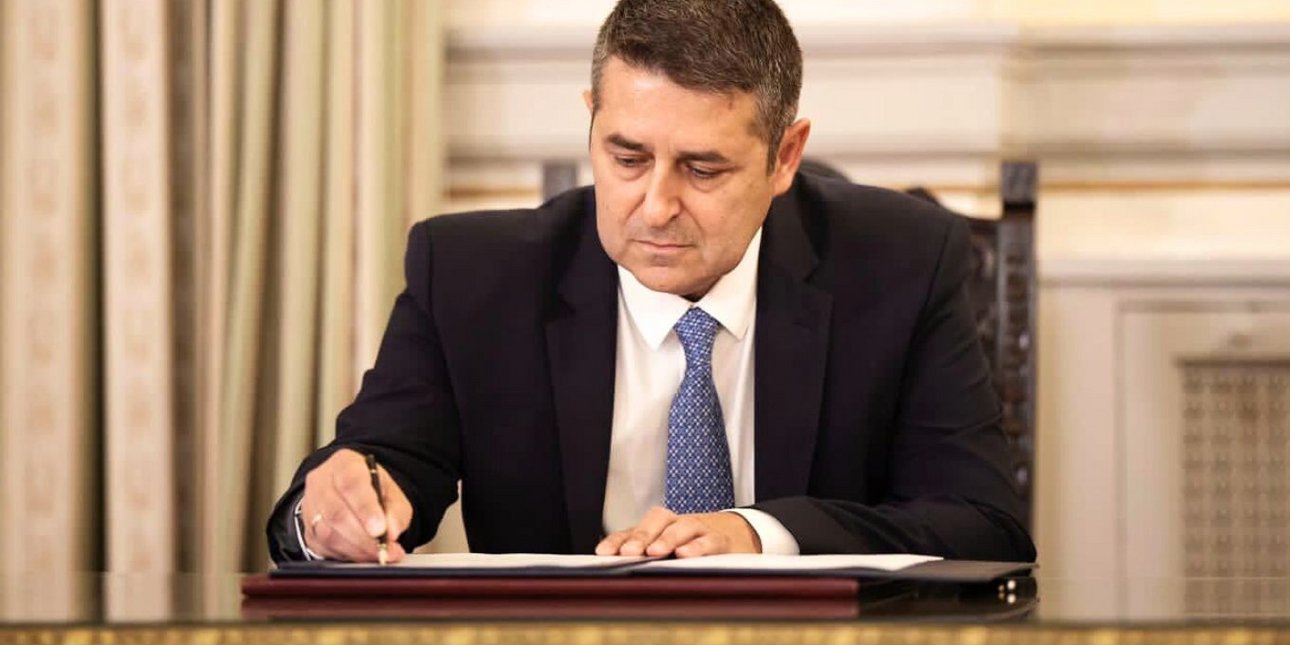 Ο Γ. Μυλωνάκης κατέθεσε μηνυτήρια αναφορά κατά του «Documento ...