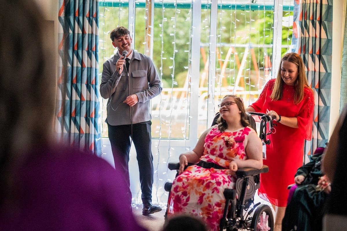 Billy Reekie’s ‘honour’ to sing for youngsters at CHAS’ special Prom Day