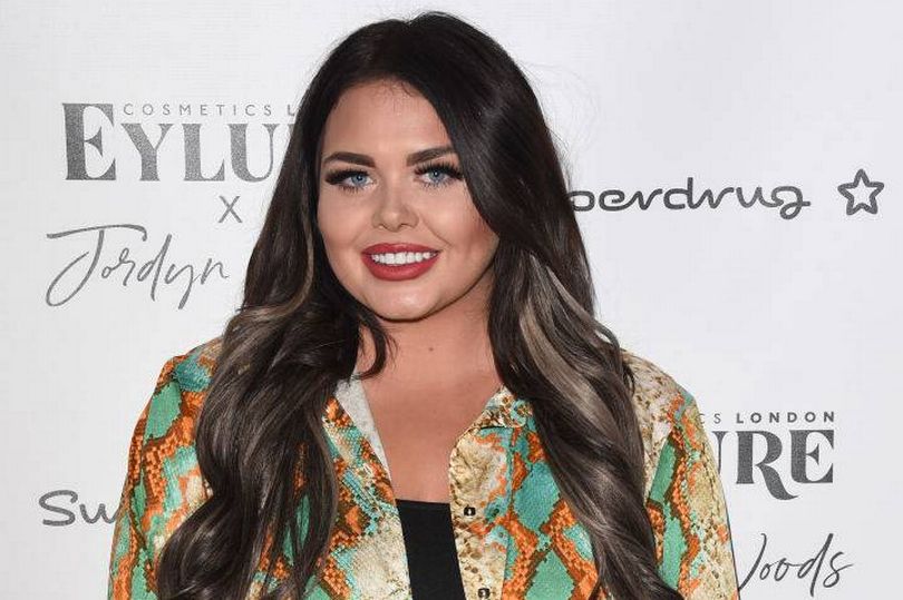 Scarlett Moffatt shows off incredible weight loss after ditching fad diets