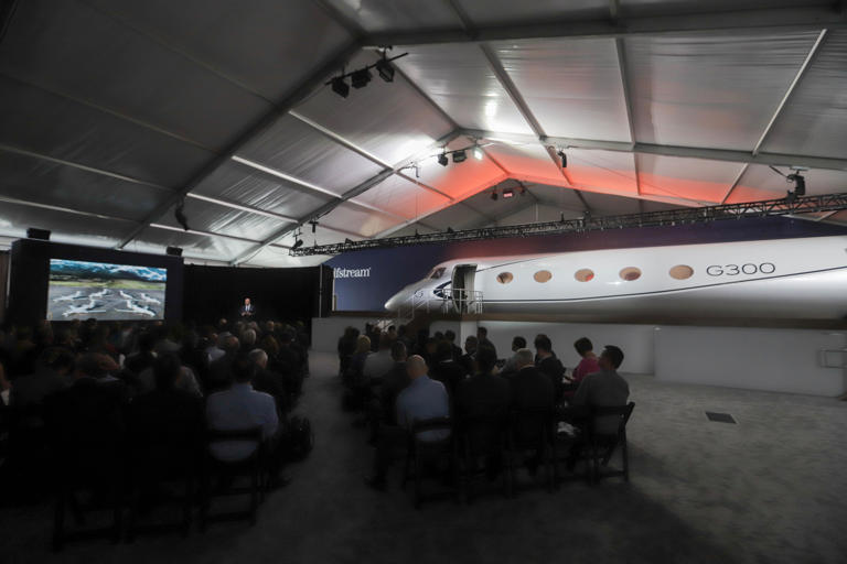 Gulfstream announces new G300 super-midsize jet. Check out the photos.