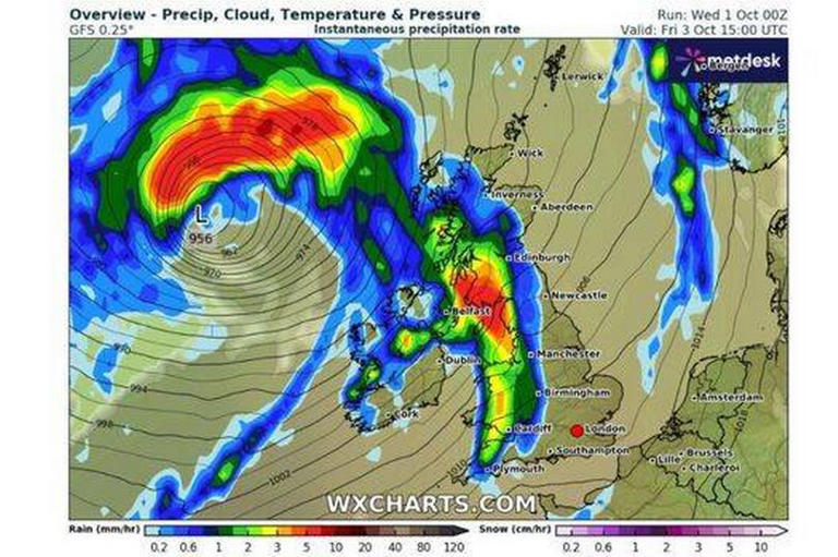 Storm Amy turns UK weather maps violent red with 100mph winds - all ...
