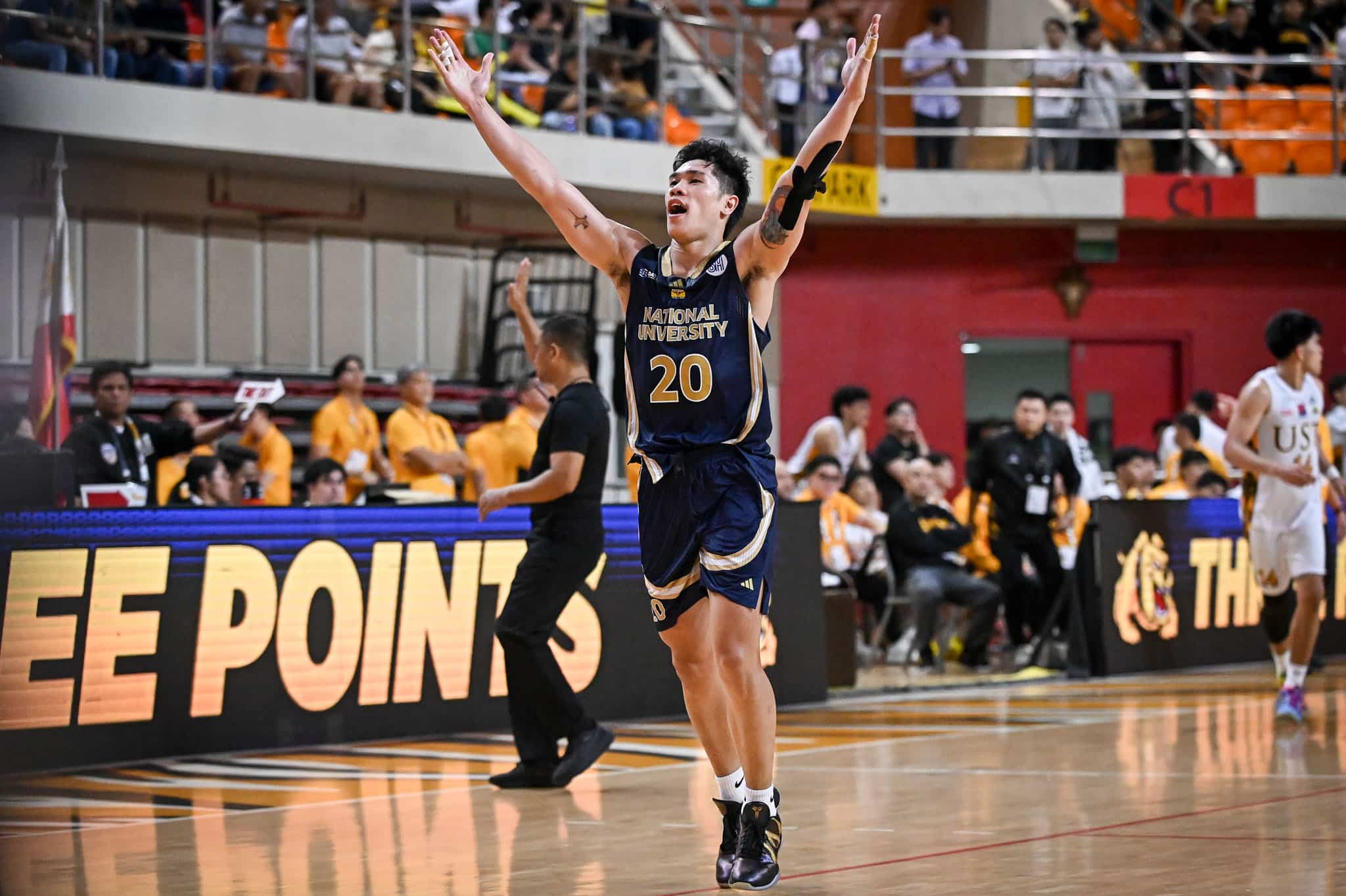 UAAP: NU stops Collins Akowe, UST to stay unbeaten at 3-0