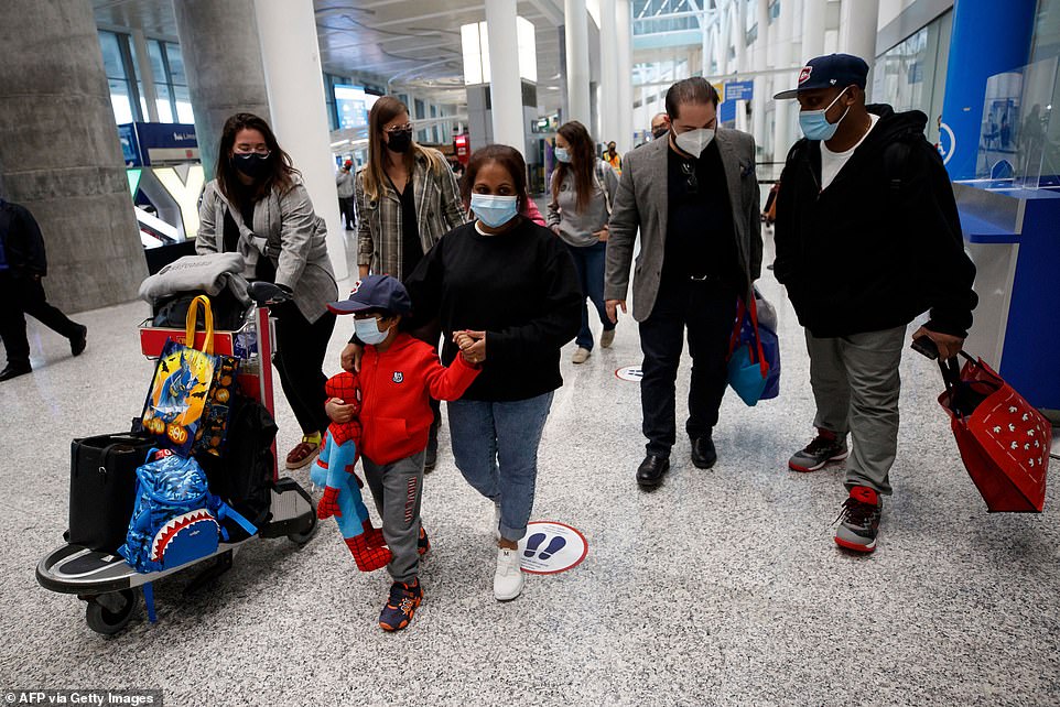 Toronto mayor proposes property tax rise to pay for migrants