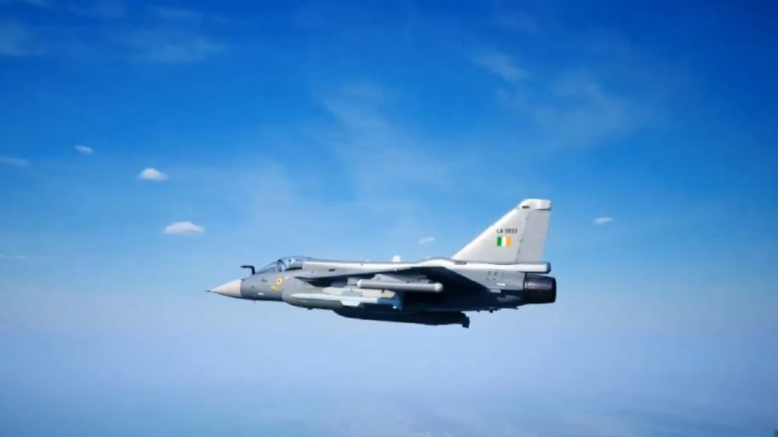 New Tejas Fighter Jets Powered by Advanced GE-F404-IN20 Engines to ...