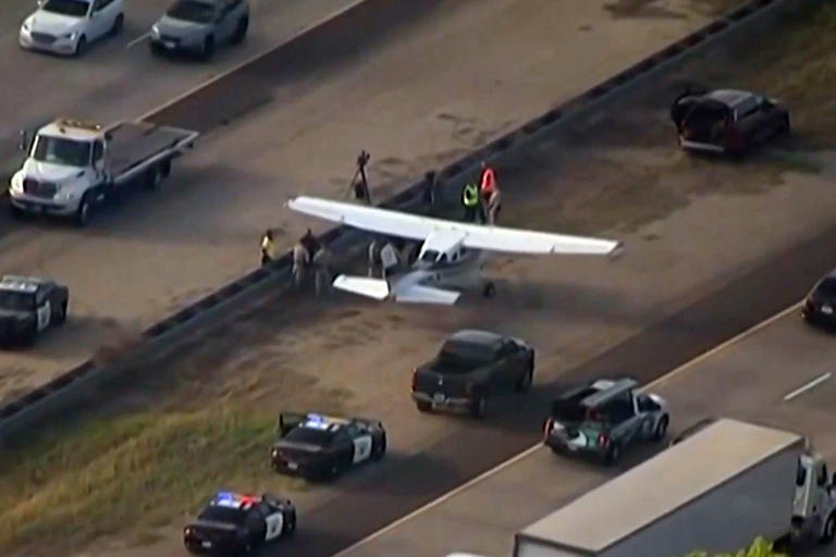 Wild video shows small plane make emergency landing on freeway during ...