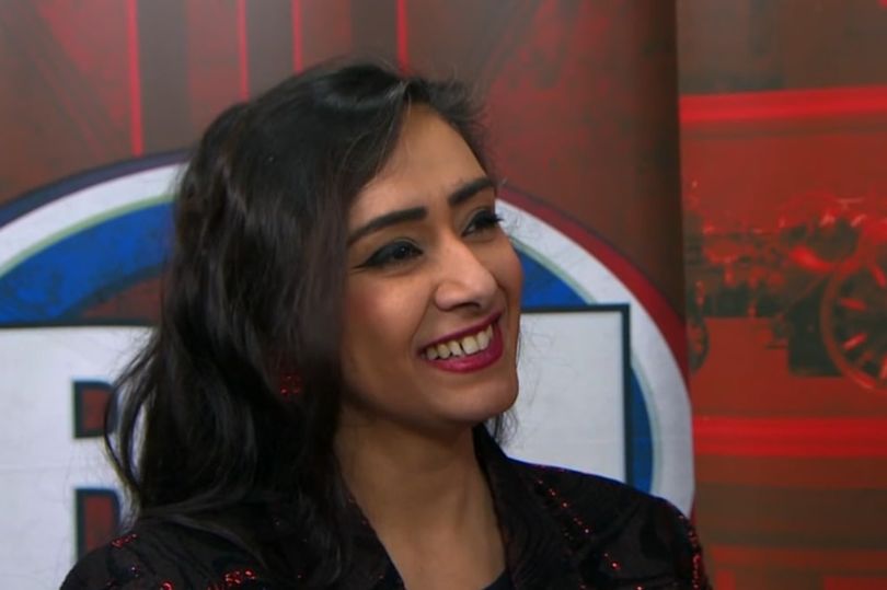 BBC Bargain Hunt's Roo Irvine says 'I'm sorry' after major blunder