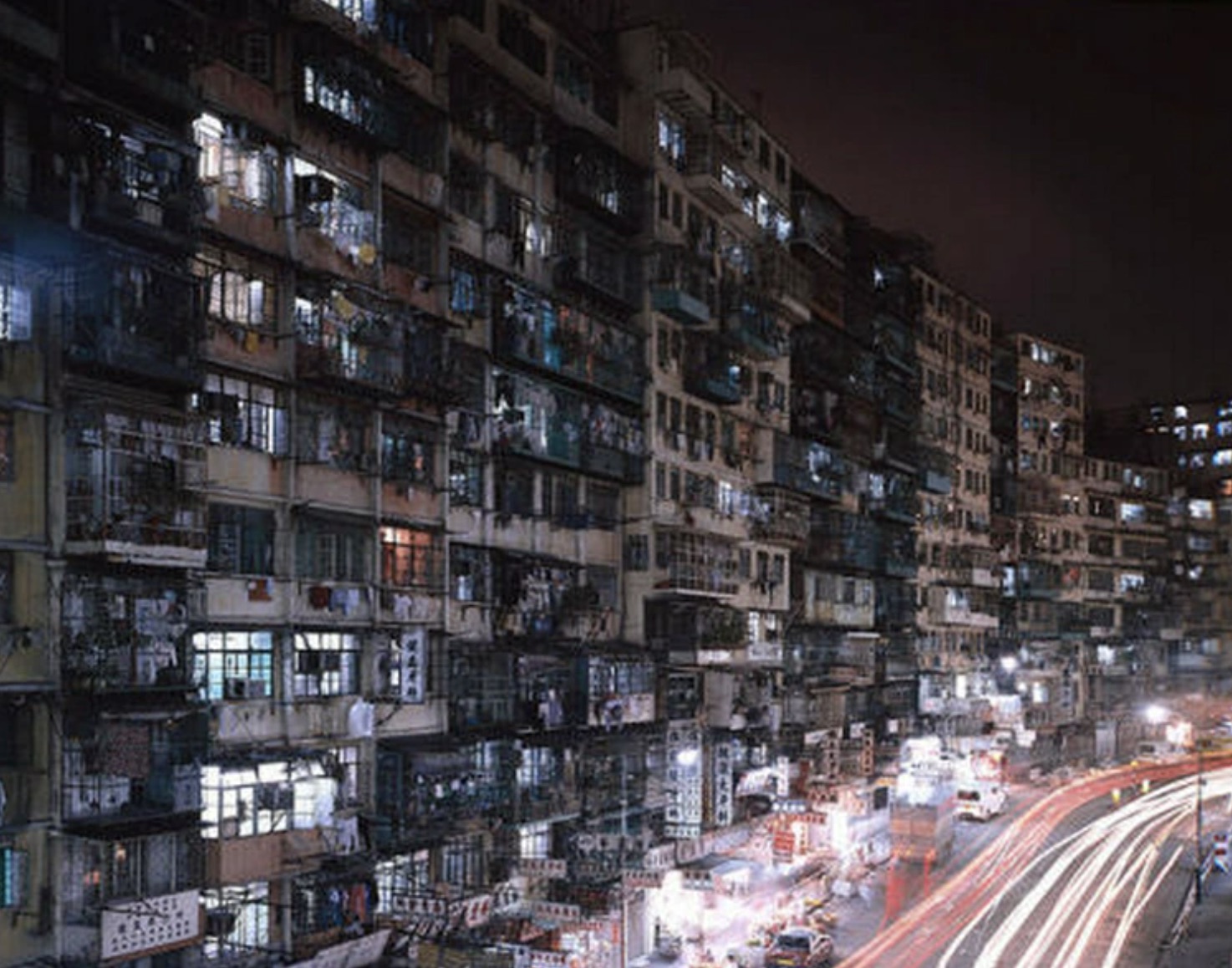 The Walled City of Kowloon: Photos of Life Inside