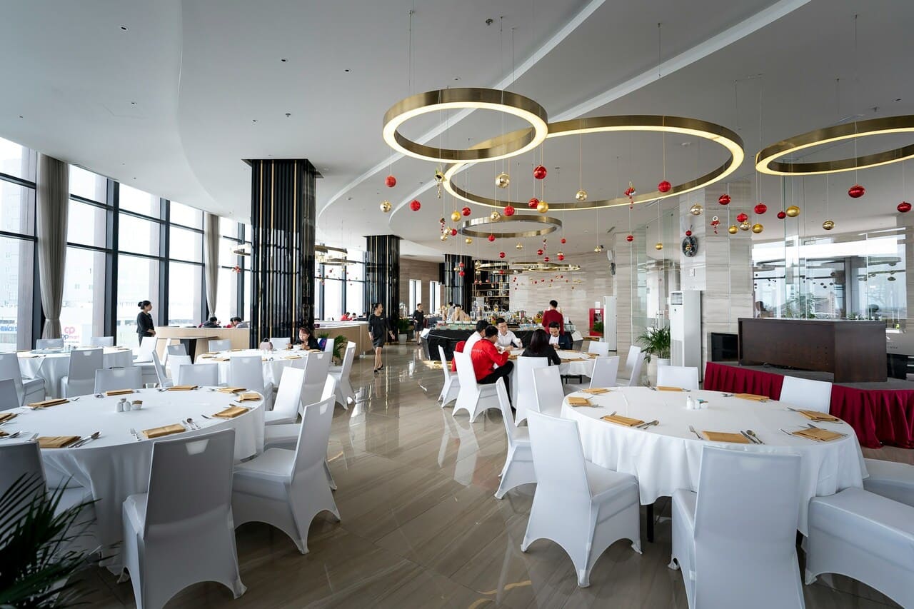 10 Foods You’ll Rarely Ever See on a Cruise Ship Menu